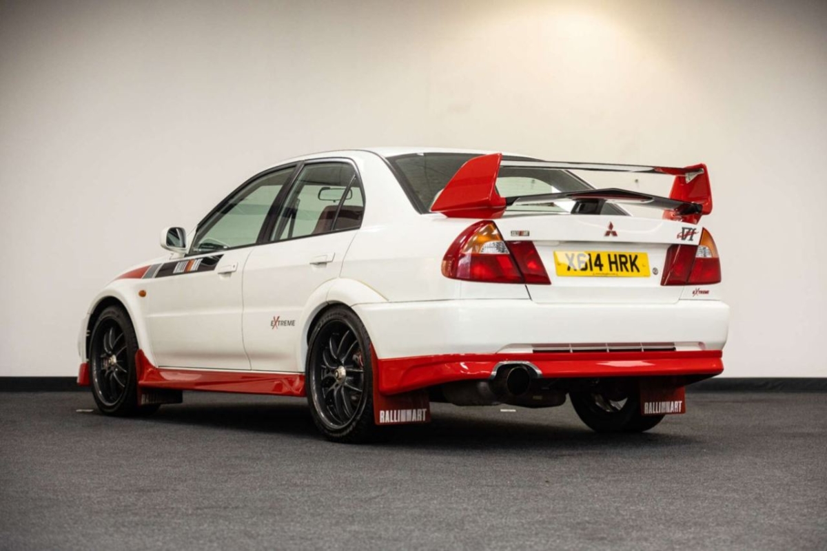 Se subasta este Mitsubishi Lancer Evolution VI Extreme de 1999