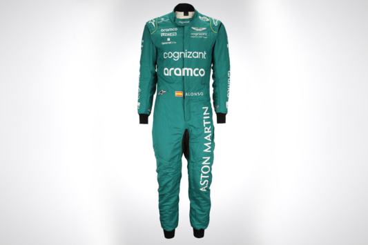 A subasta el mono con el que Fernando Alonso consiguió su podio 100 en ...