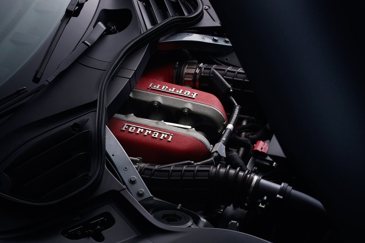 Ferrari podría seguir vendiendo coches de combustión más allá de 2035 ...