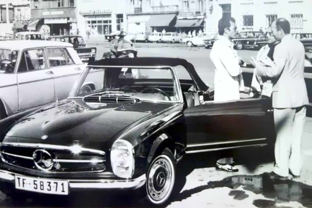 Los 6 coches de Julio Iglesias que más gustan - Periodismo del Motor