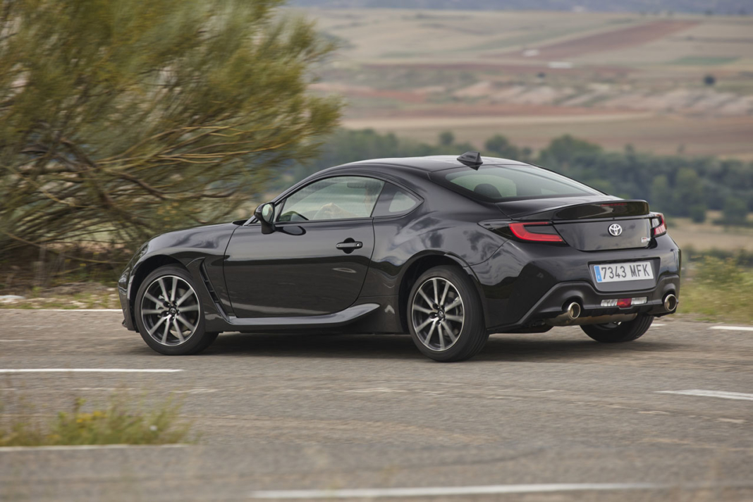 COMPARATIVA: Toyota GR86 contra GR86 Circuit Pack - Periodismo del Motor