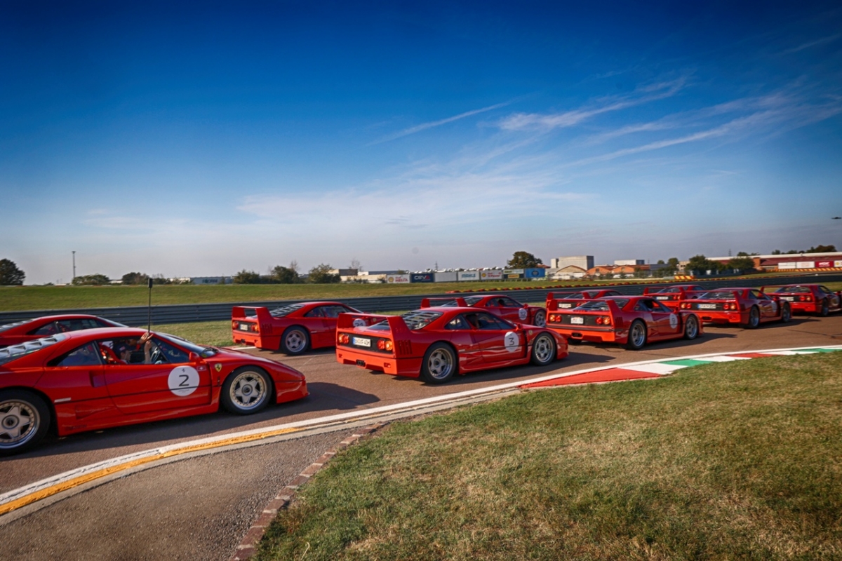Las mejores imágenes del Ferrari F40 Legacy Tour 2023 - Periodismo del ...