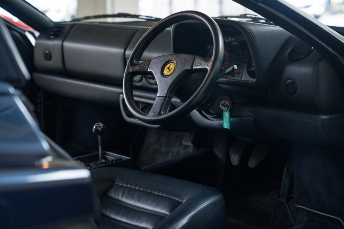 A subasta este espectacular Ferrari 512 TR Spider de 1994 con solo 570 km