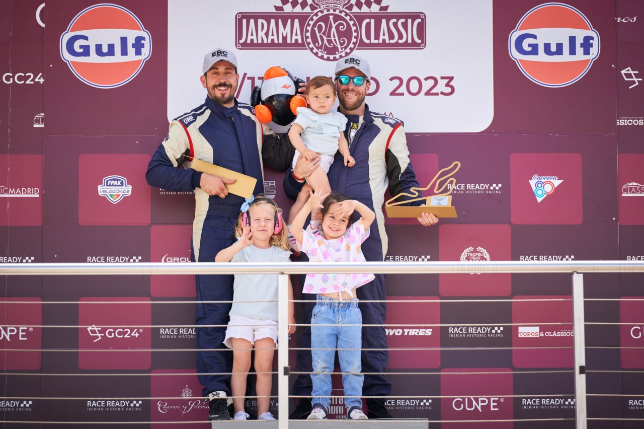 Borja Hormigos y Héctor Hernández, campeones del Iberian Supercars Endurance 2023