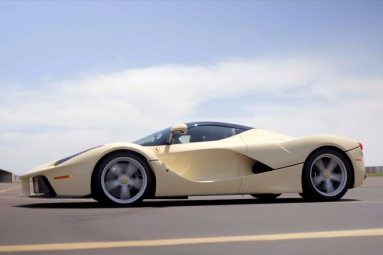 A subasta un Ferrari LaFerrari único de Sammy Hagar, el guitarrista de ...