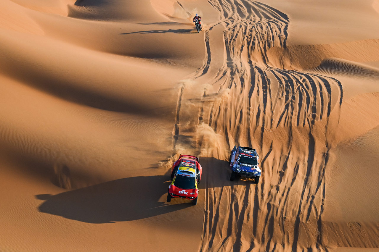 2ª parte de la etapa de 48 horas del Dakar 2024: Victoria de Loeb y liderato para Sainz ...