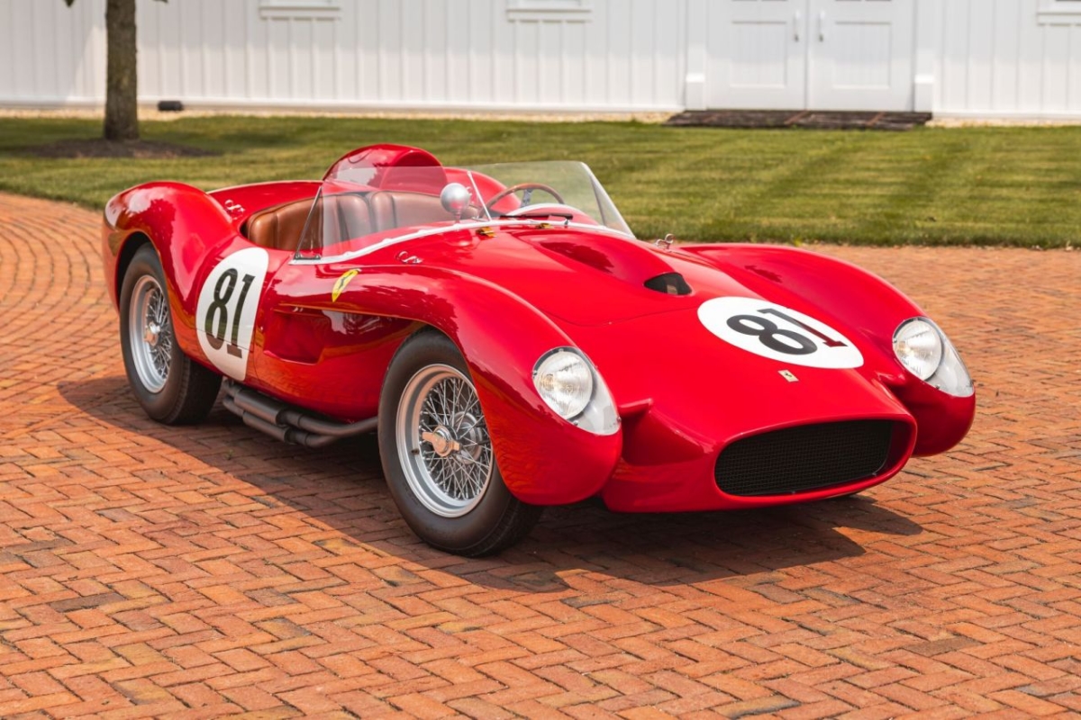 A subasta uno de los 19 Ferrari 250 “Pontoon Fender” Testa Rossa de 1958