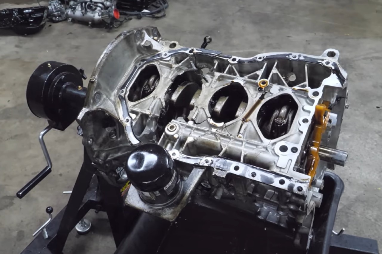 Esto es lo que ocurre cuando explota un pistón - Periodismo del Motor