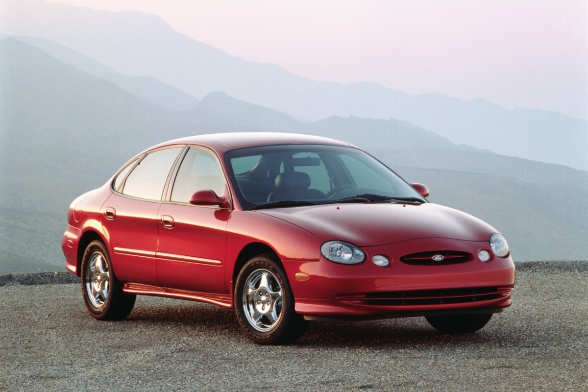 Ford Taurus, el coche que salvó a Ford de la quiebra en los 80 ...