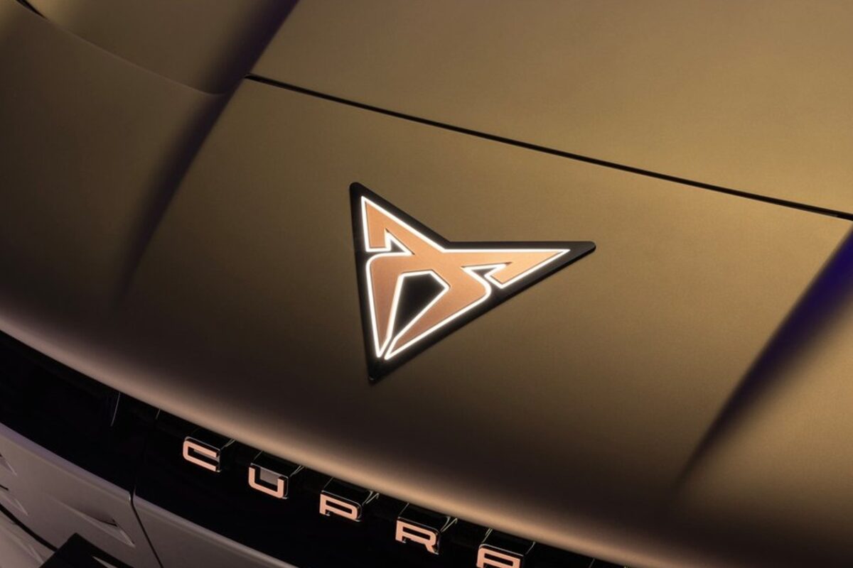 El motivo de la elección triangular para los focos del reciente estilo ...