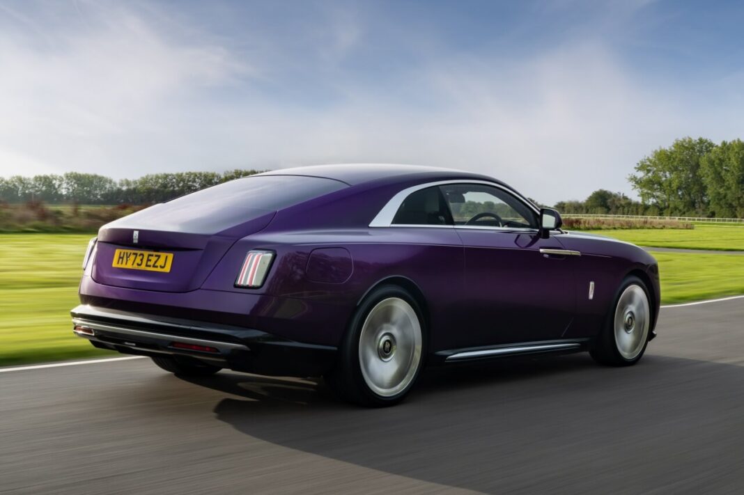 PRUEBA: Rolls-Royce Spectre - Periodismo del Motor