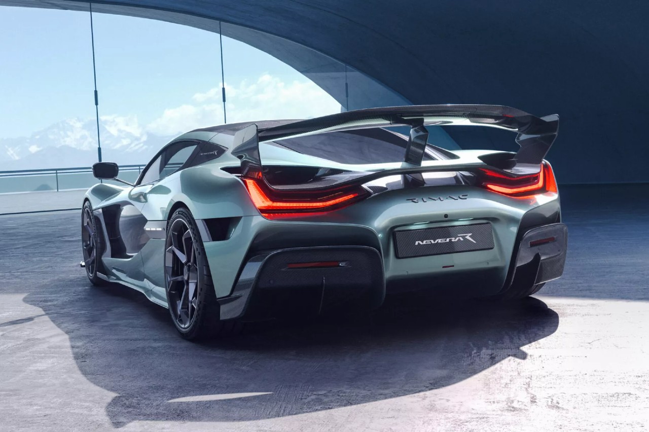 Rimac Nevera R: con 2.017 CV y 35 kg más ligero - Periodismo del Motor