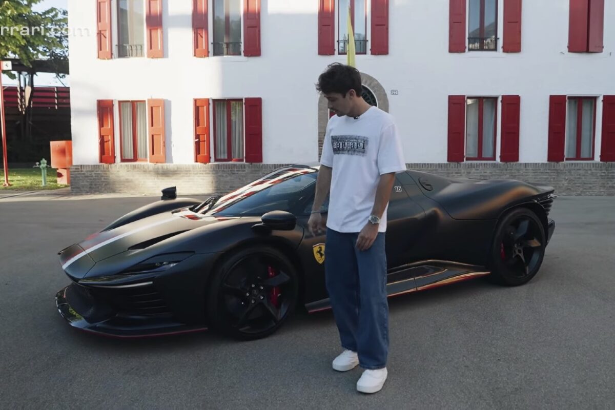 Charles Leclerc presume de Ferrari Daytona SP3 - Periodismo del Motor