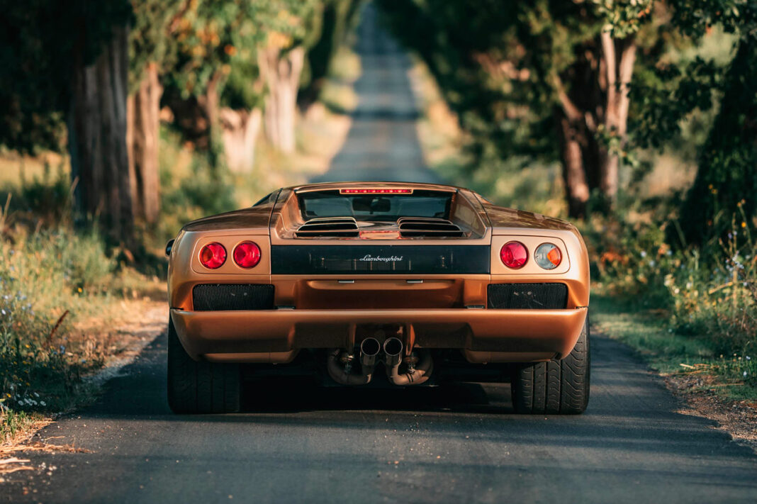 PRUEBA: Lamborghini Diablo VT 6.0 SE, un V12 que pasó a la Historia