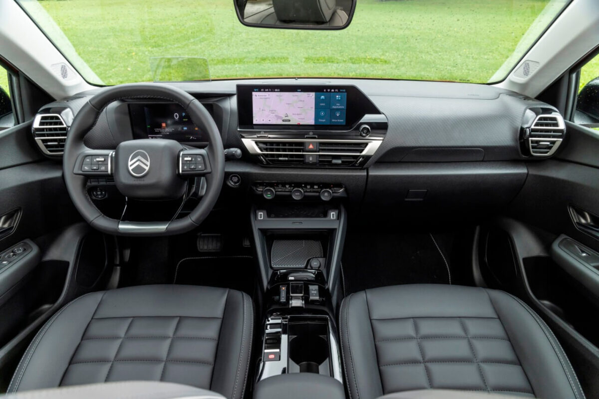 Citroën C4 y C4 X 2025, actualización con nueva imagen y más confort a ...