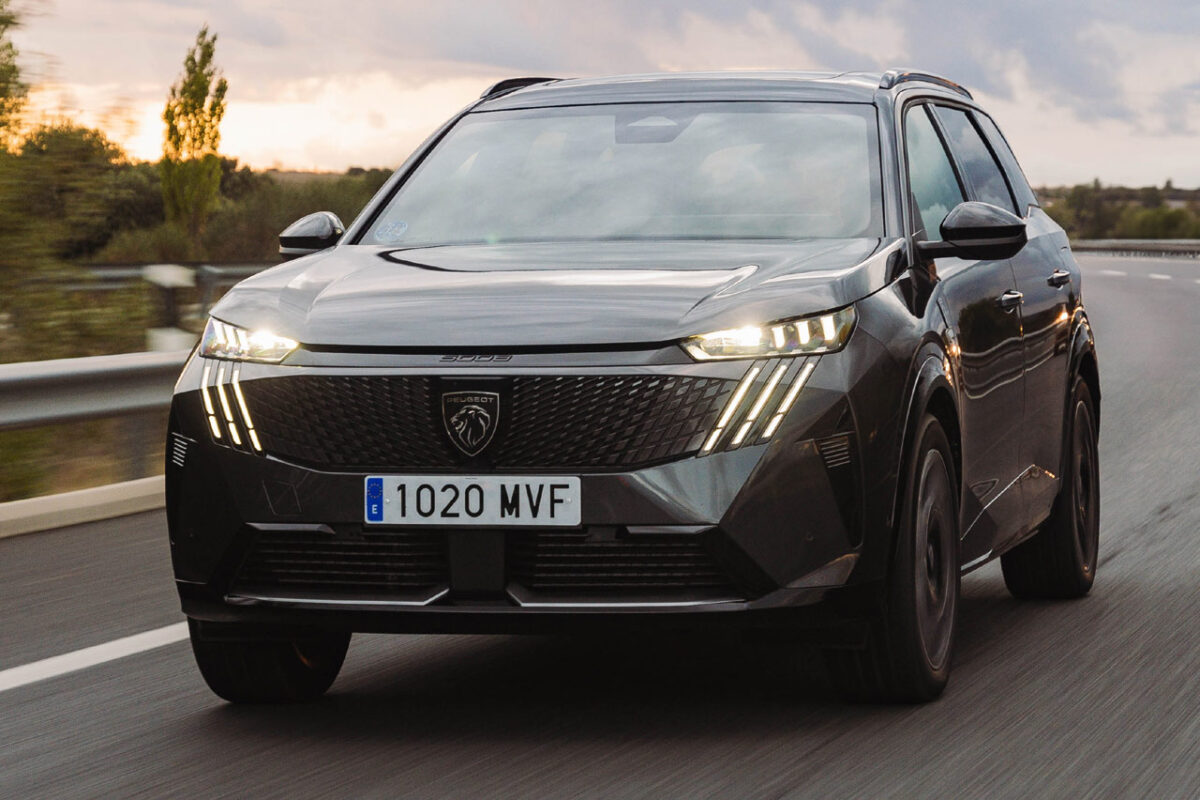 PRUEBA: Peugeot 5008 Hybrid 2025, un gran SUV familiar