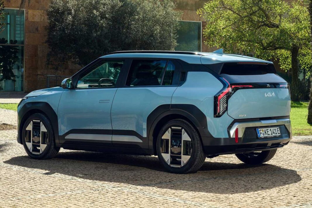 PRUEBA en VÍDEO del KIA EV3 Earth Long Range - Periodismo del Motor