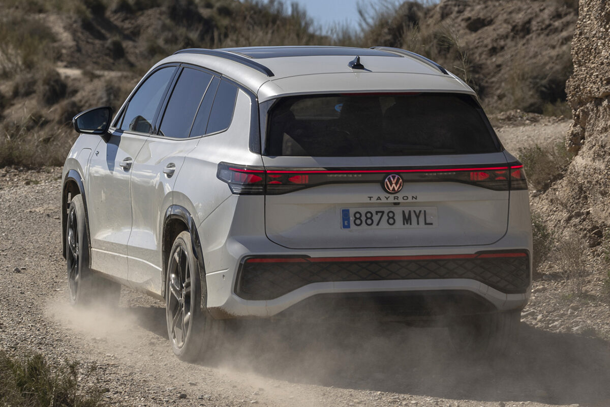 PRUEBA: Volkswagen Tayron 2025 R-Line 1.5 e-Hybrid 272 CV - Periodismo ...