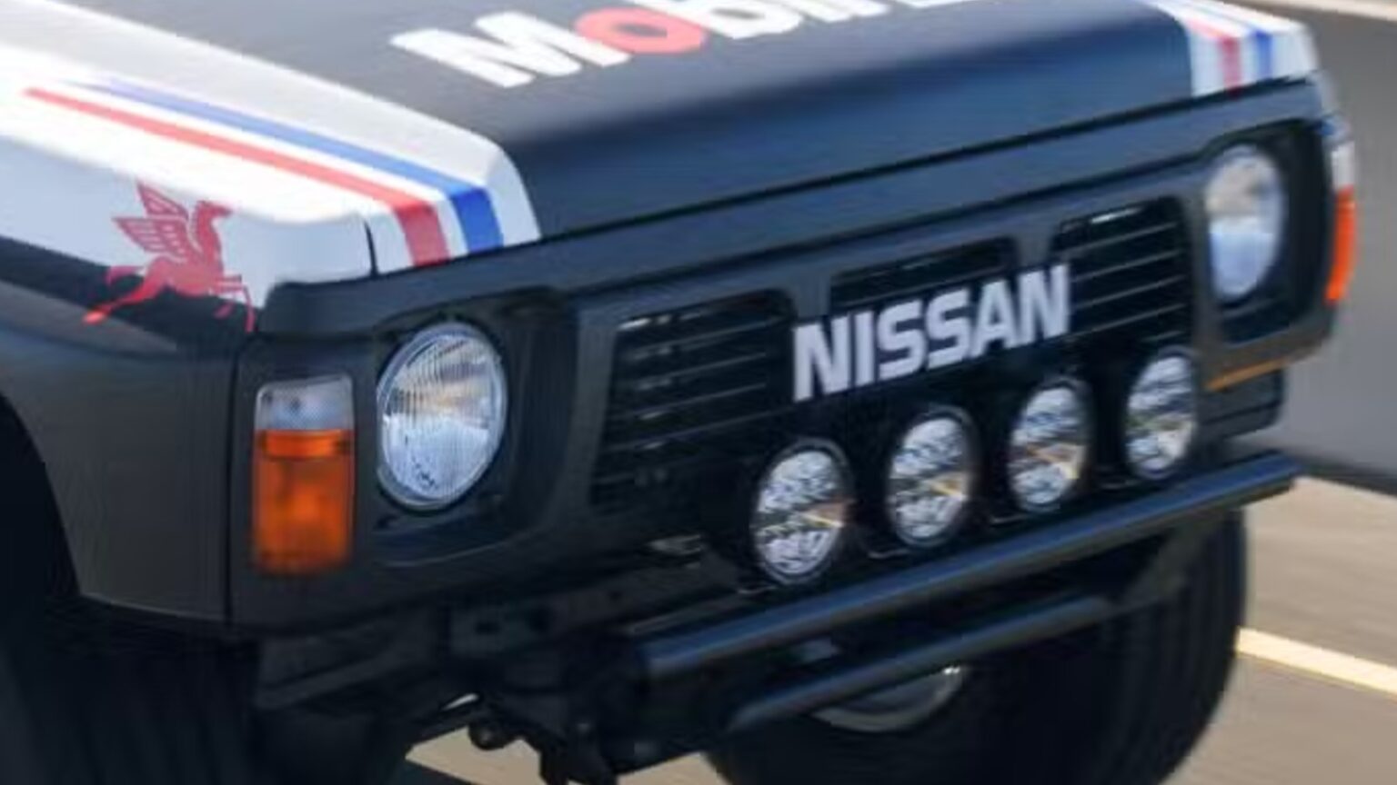Han cogido el Nissan Patrol mítico de la Guardia Civil y le han metido ...