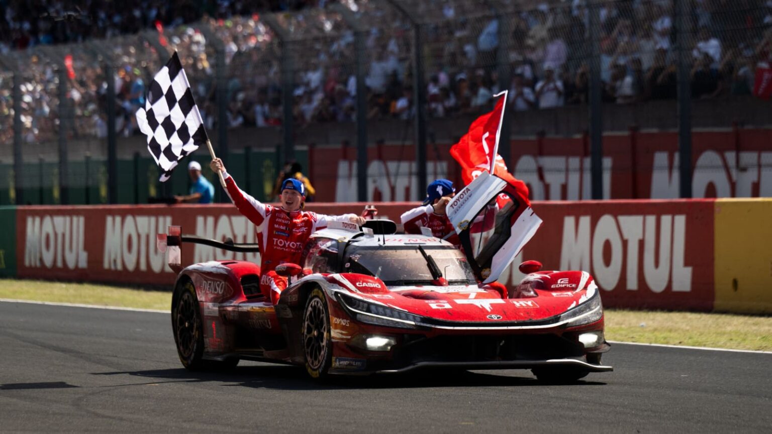 Trabajada y merecida victoria de Toyota en las 24 Horas de le Mans 2026 ...